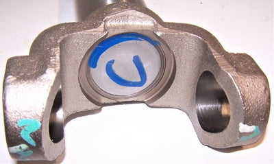 1410 Series 32 Spline Transfer Case Turbo 400 4L80 Slip Yoke